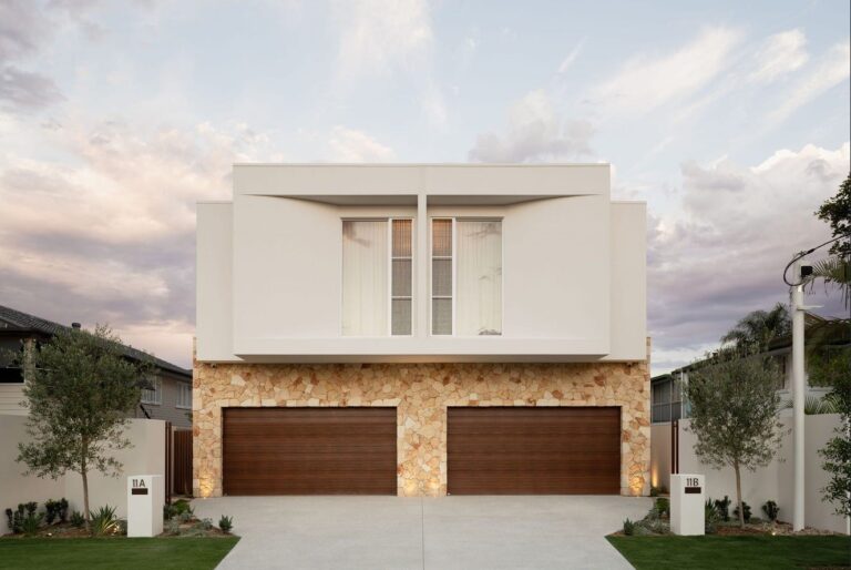 LAYÀ Facade | Gold Coast | Completed Projects | Steel-Line Garage Doors
