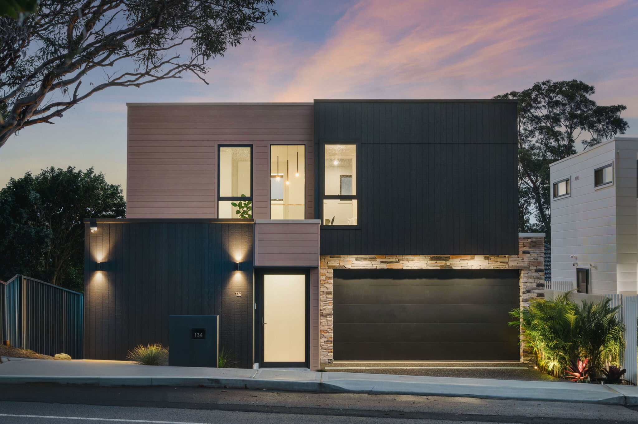 Savannah | Newcastle Building | Steel-Line Garage Doors